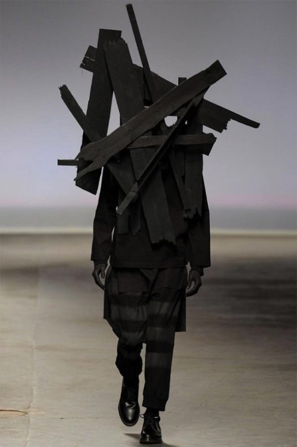 เสื้อผ้า แรงบันดาลใจสุดเท่ห์ Craig Green Fall Winter 2013-2014 - DESIGNER